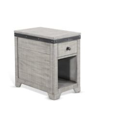 Sunny Designs Alpine Grey Chair Side Table | Hudson's Furniture + Mattress